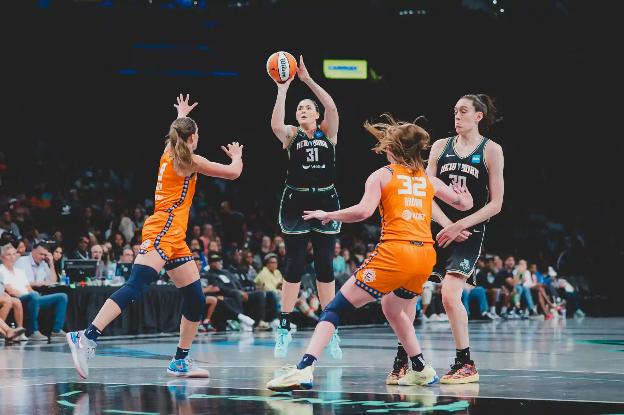 Liberty dominate Sun with Breanna Stewart's double-double - Ballislife.com