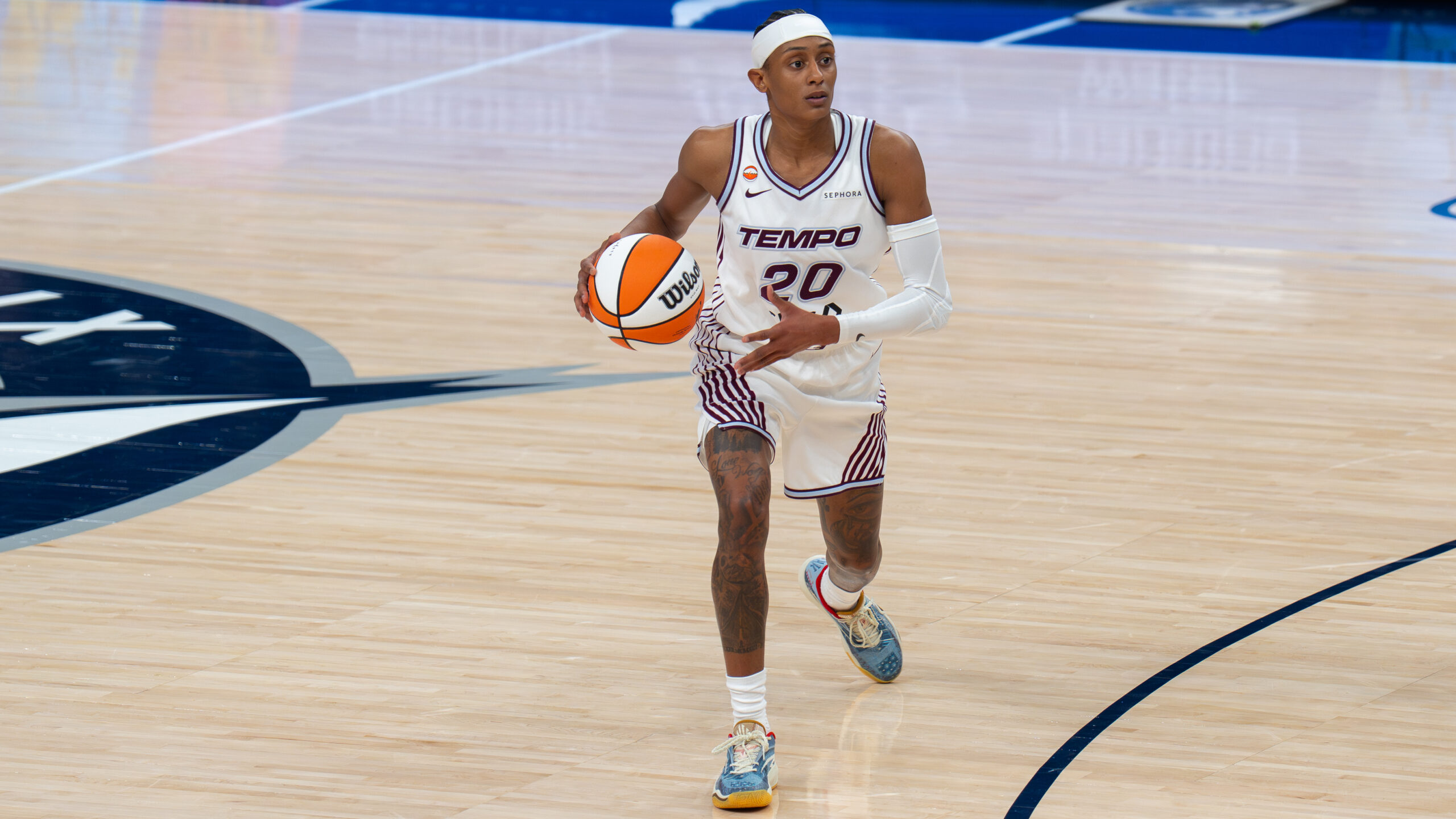 Brittney Sykes' Hot Scoring Powers Toronto Tempo at Quarter-Pole